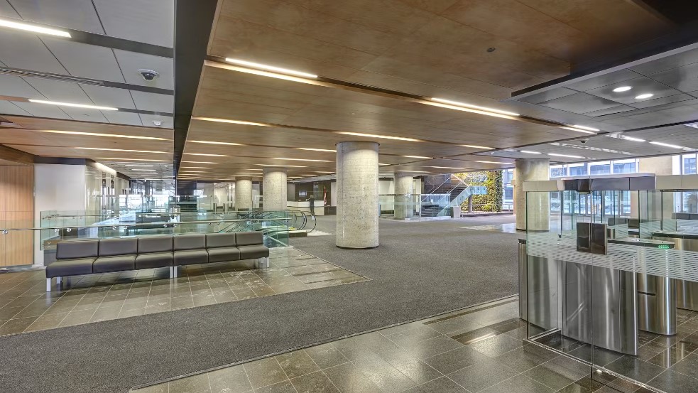 Aluminum Ceiling Panel Vs Gypsum Board Ceiling: Choosing the Best Option