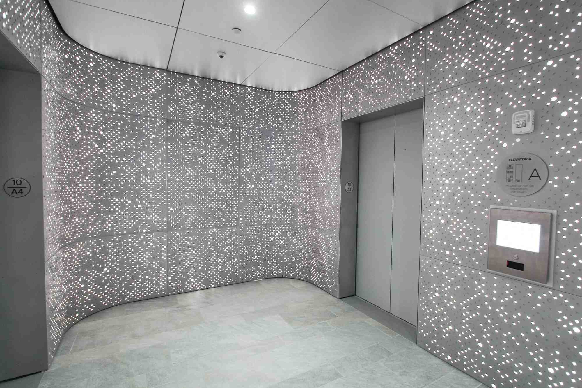 Metal Wall Deco Vs Wooden Wall Panels: Choosing the Best Option