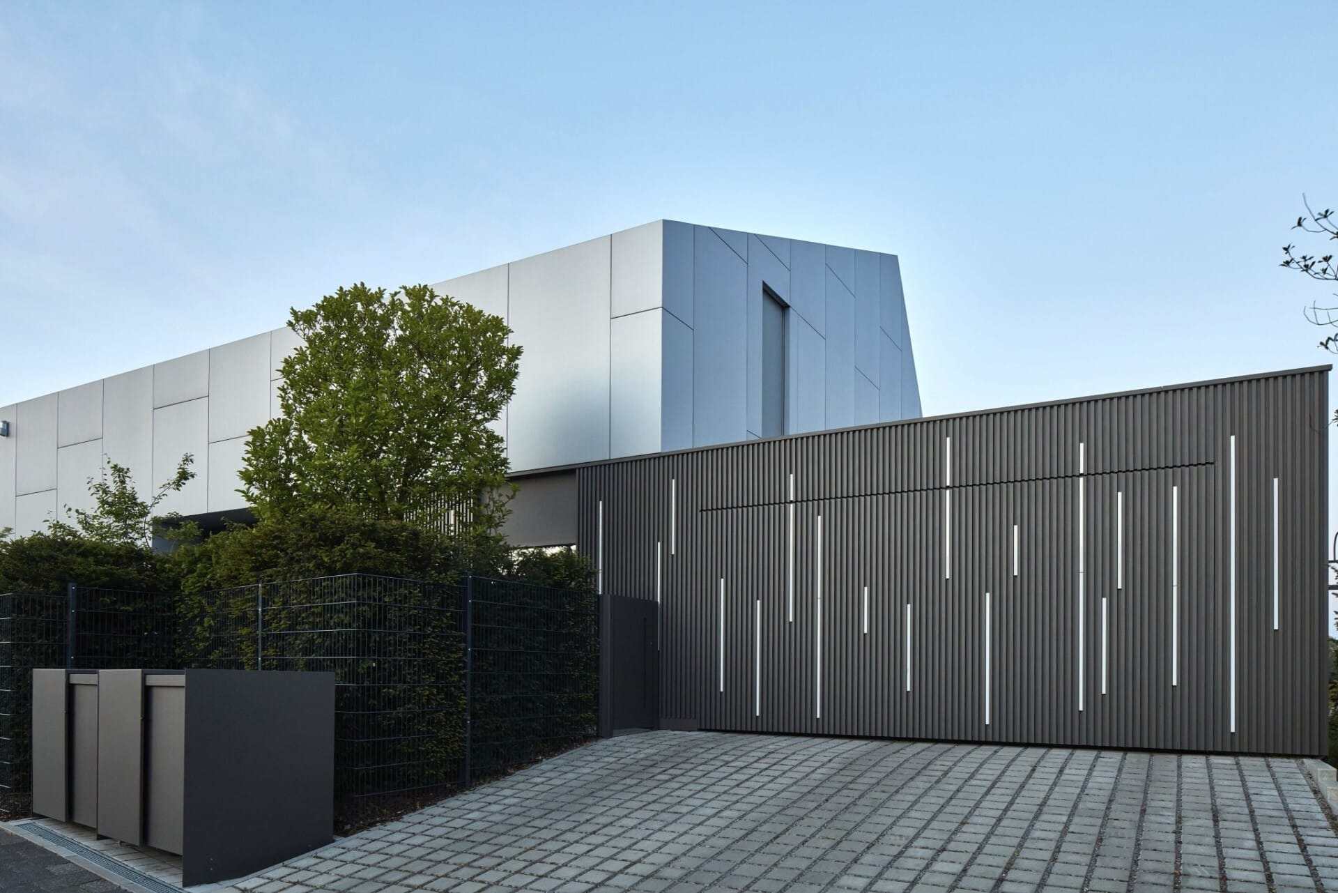 Composite Exterior Wall Panels Vs Traditional Cladding