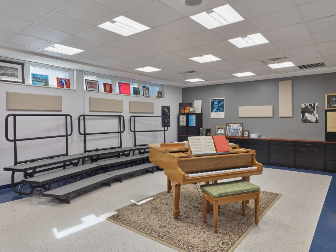The Evolution of Ceiling Tiles in Schools: From Traditional to Modern ...
