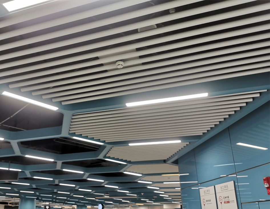 Integratio Absorptionis Sonorum Lacunaris Deflectoris in Narrationes ...