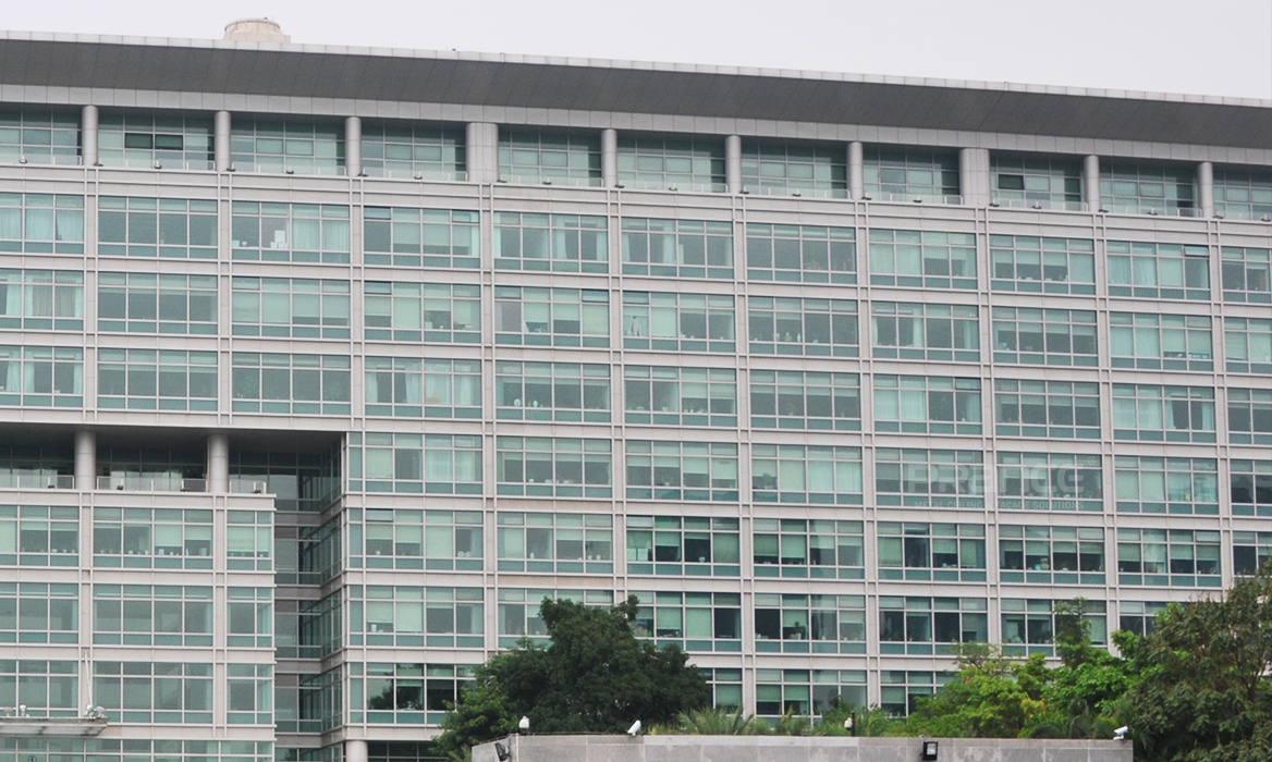 Architectural Trade-Offs in Curtain Wall Glazing Across Diverse ...