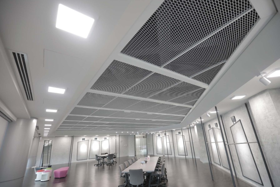 Waterproof Drop Ceiling Tiles Vs Standard Panels: Your Best Choice