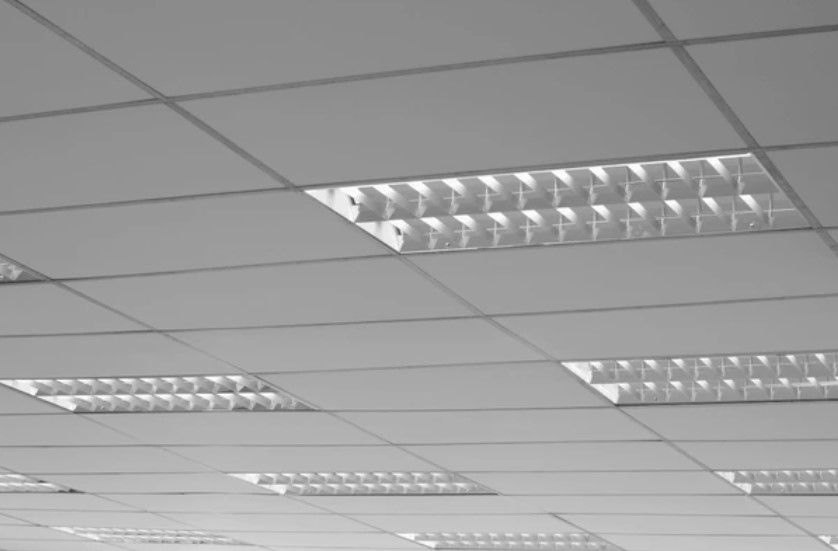 Guia de custos de instalação de teto com barra T