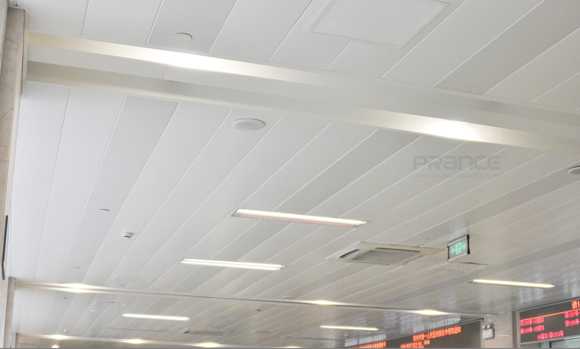 All You Need to Know About Specialized Hospital Ceiling Designs