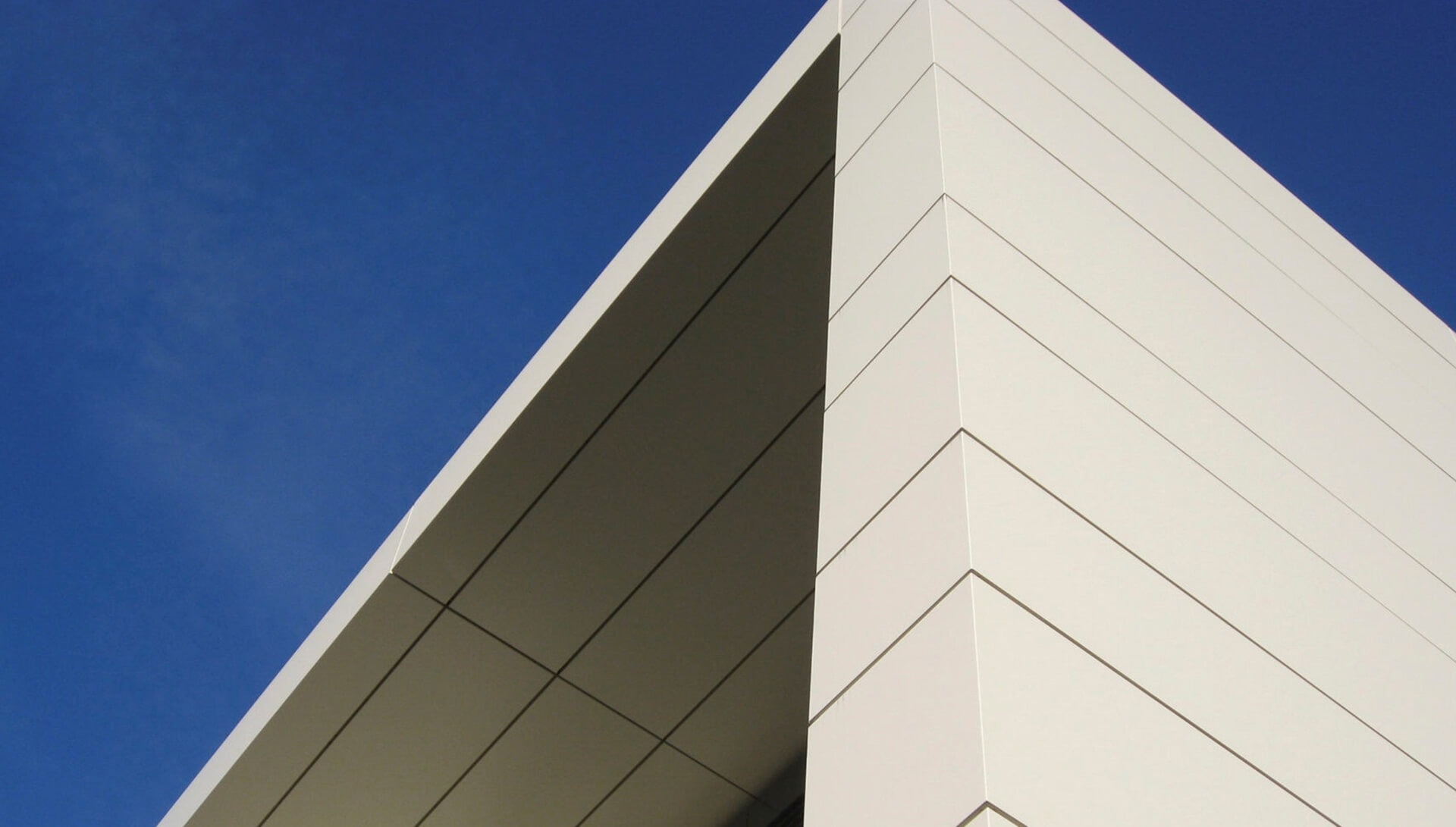 Fireproof Wall Panels Vs Gypsum: Superior Safety & Durability