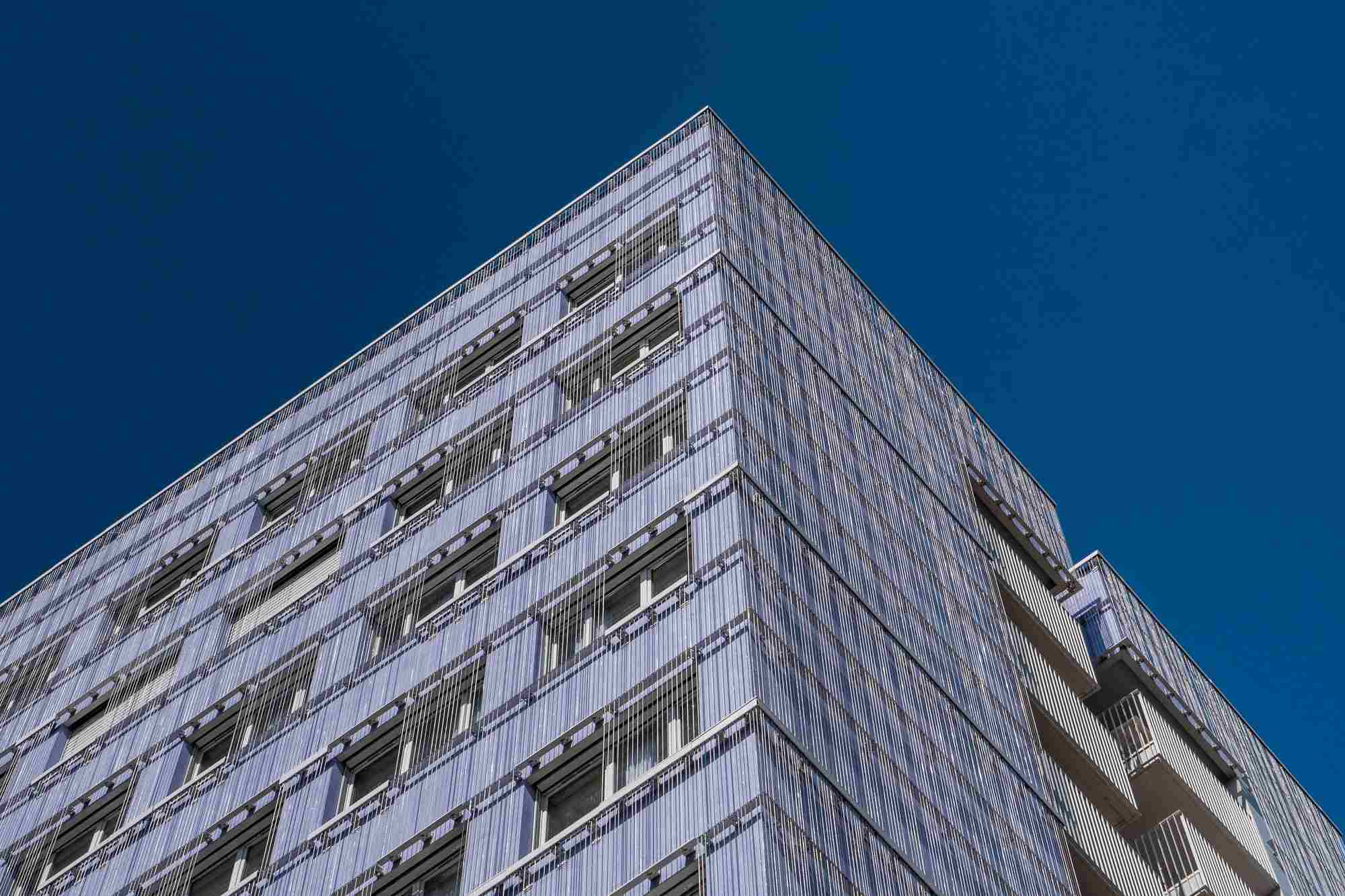 Exterior Glass Wall Panels Vs Metal Panels: Which to Choose?