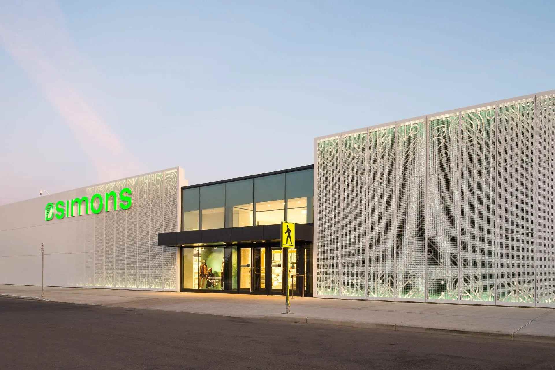 Exterior Glass Wall Panels Vs Metal Panels: Which to Choose?