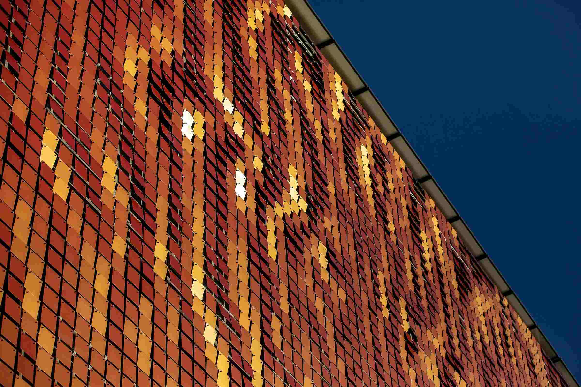 Dinding Panel Logam Vs Panel Komposit: Pilihan Terbaik | PRANCE