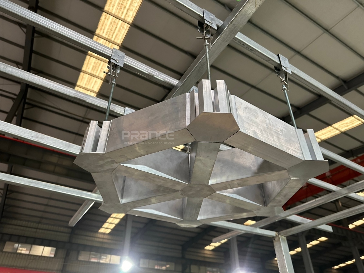 Projek Siling Grid Segitiga Aluminium Pasar Raya Filipina