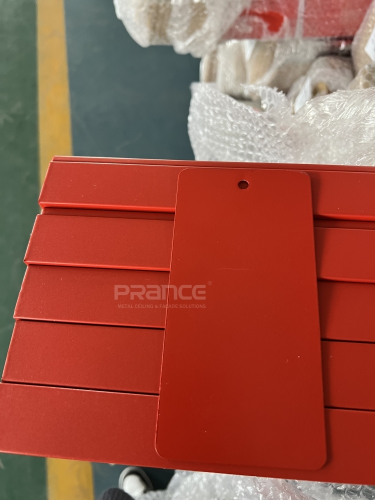 Oman the Village Mall Aluminum Red U Baffle Ceiling Project